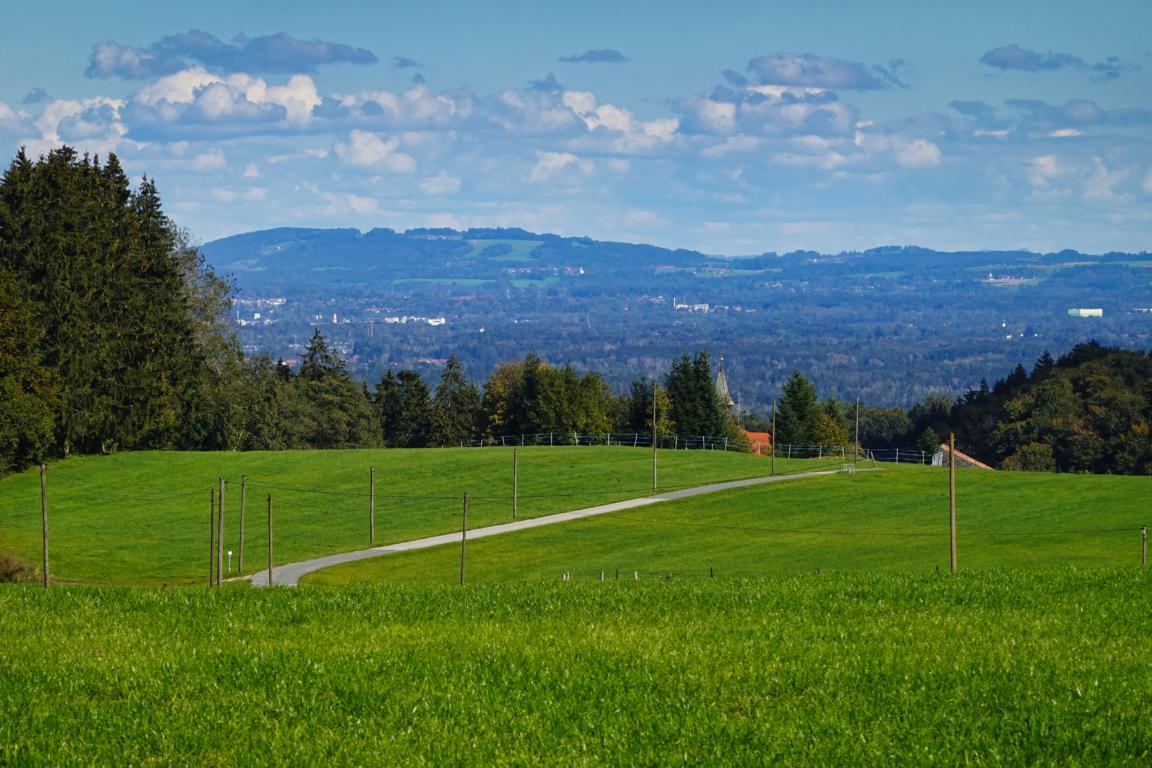 Kurze Wanderung auf und um den Irschenberg